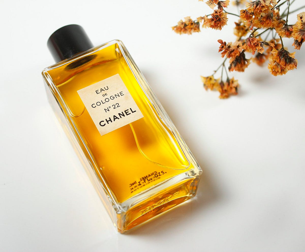 【Chanel N°22】 - Nefertari - Medium