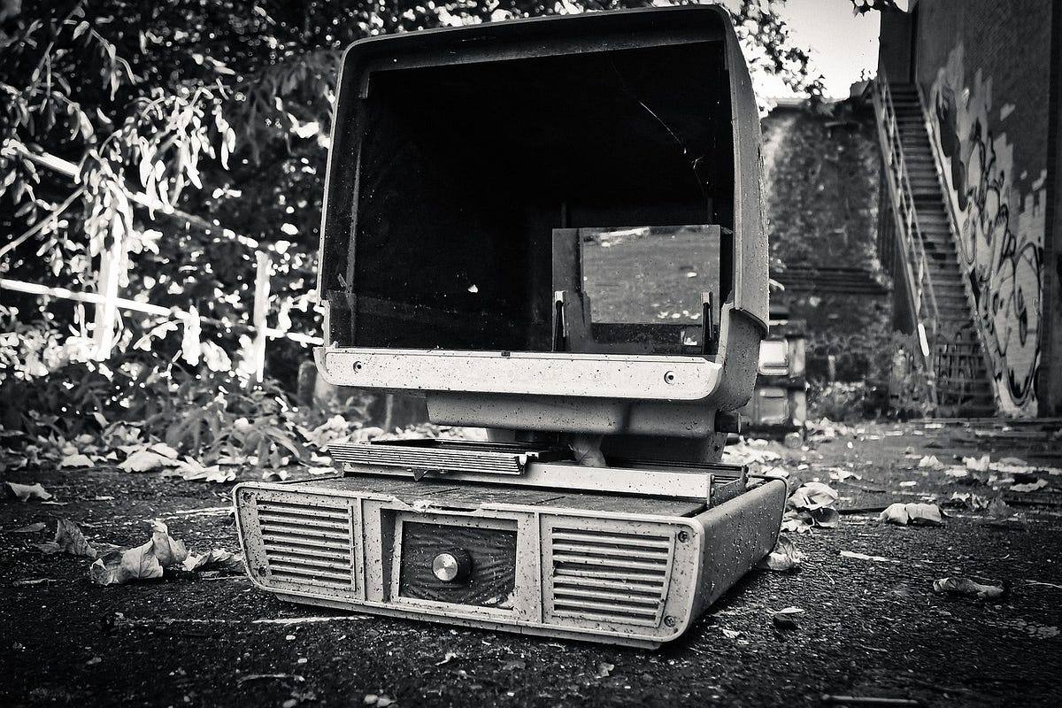 Simplicity vs dumbing down: what designers can do | by Erika Russo | UX ...