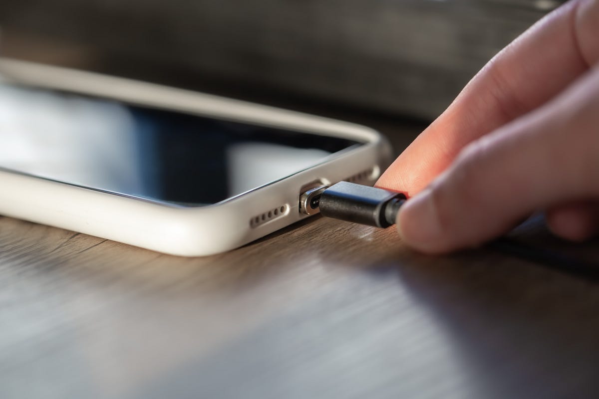 How to Fix The Phone Charging Issue? | by Fix 4 You Cellular | Oct ...
