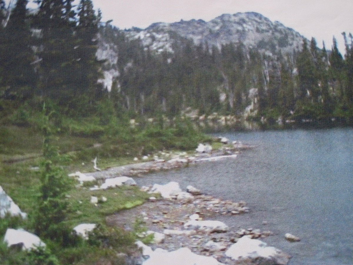 A Pristine Lake Amid Lofty Peaks, An Exhilarating Picnic Site | by ...