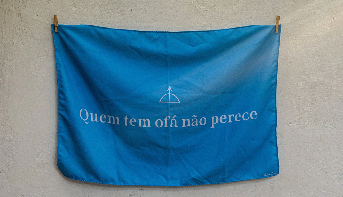 Em cada passo, um compasso. Ele não tem pressa, mas tem destino… | by O diário de Ariadne | Apr ...