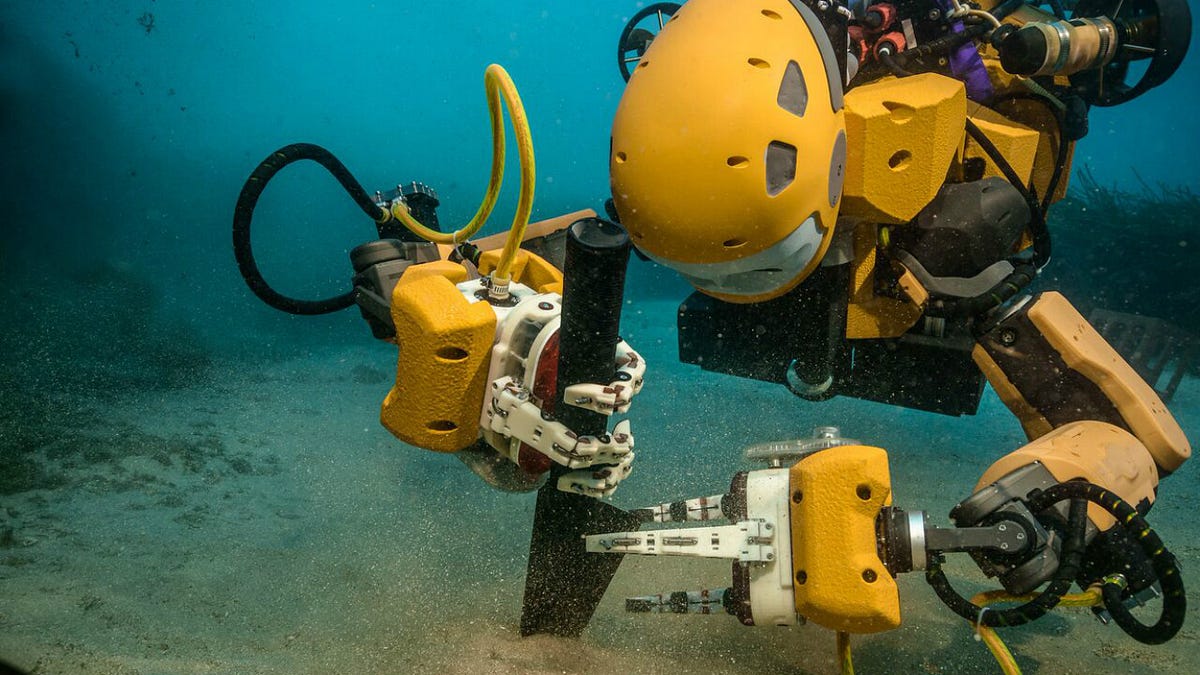 OceanOne, Robot Yang Bisa Menyelam | by Titan Haryawan | Medium