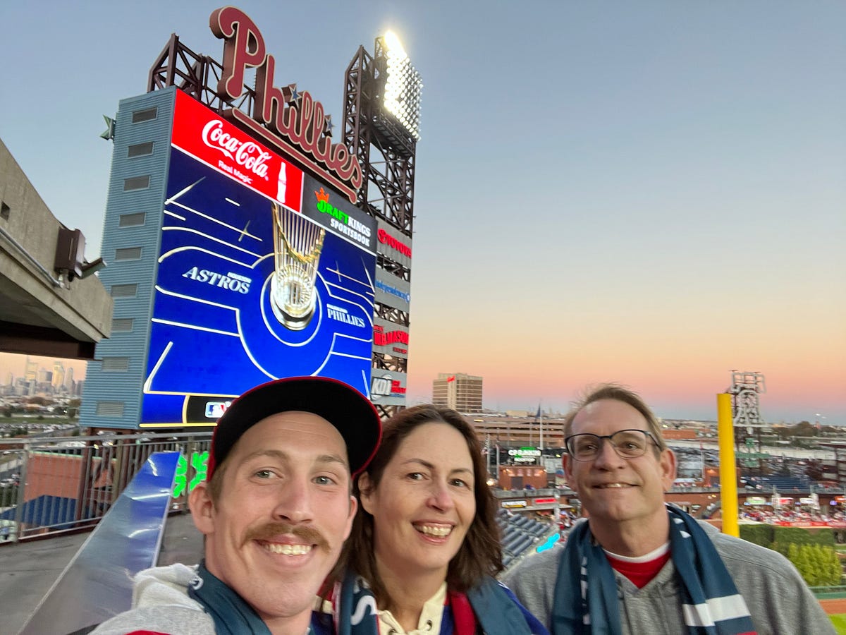Sports Fandom & Family — An Inseparable Bond | by Noah Moyer | Medium