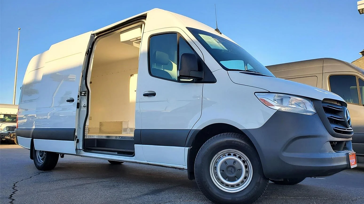 What to Look for in a Refrigerated Vans? - Maria Bell - Medium