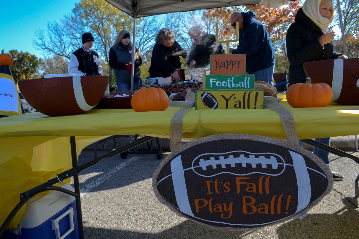 Missouri Western’s Homecoming Tailgate | by Lance Lawton | Medium