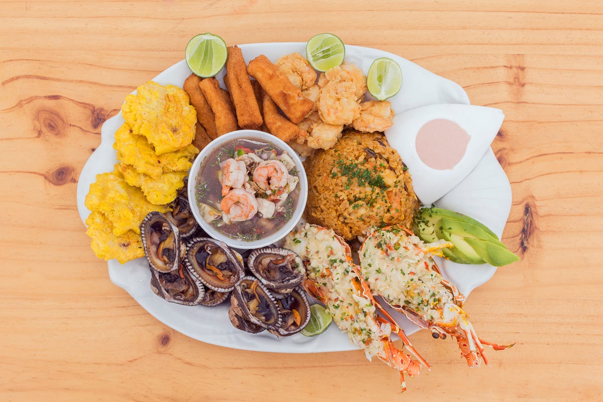 Delicias marinas de Ecuador, para chuparse los dedos | by Ama LaVida N ...