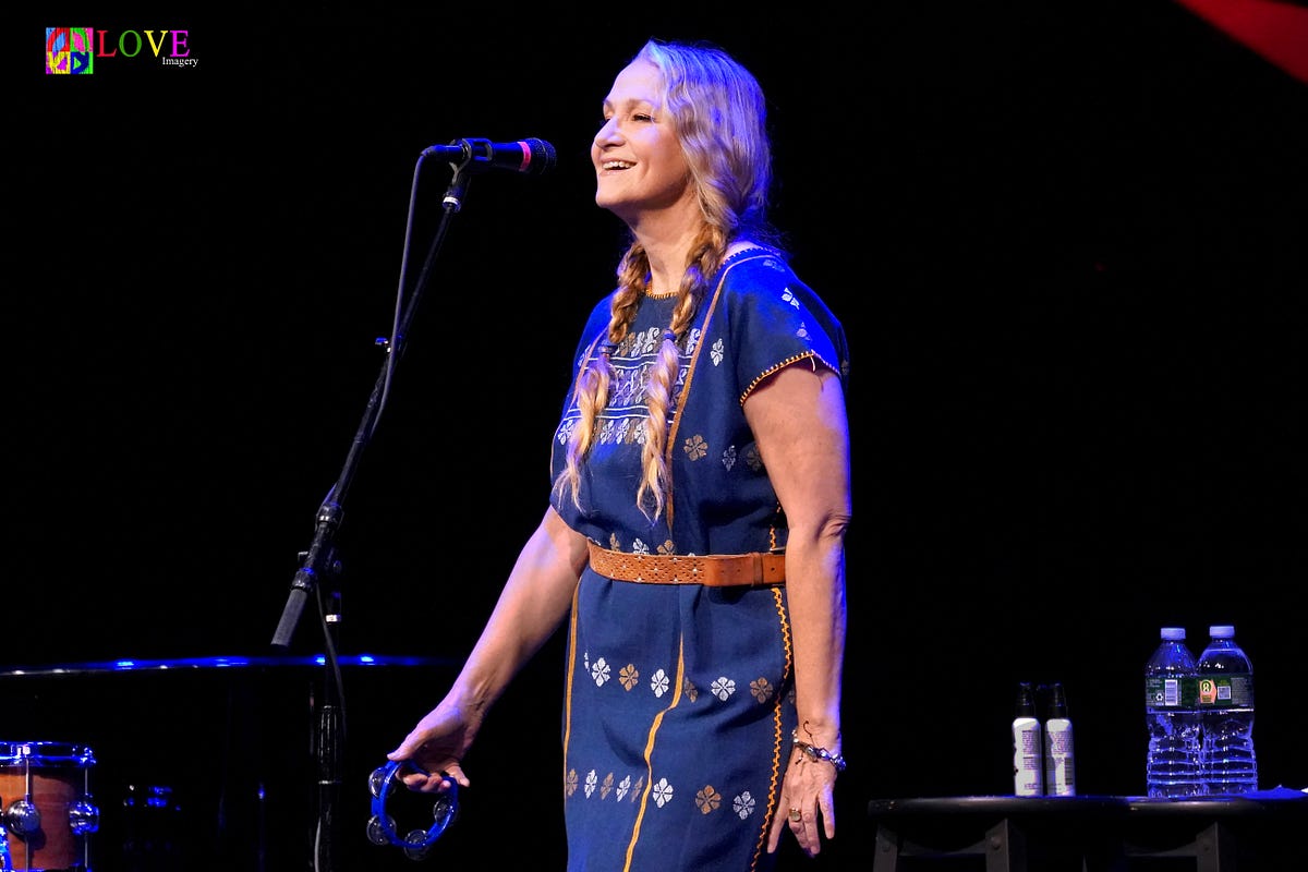 “So Hot She Melts the Paint Off the Wall!” Joan Osborne LIVE! at The ...