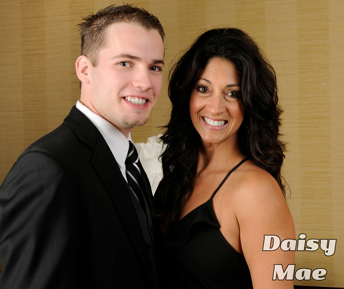 Everything You Need To Know About Older Woman-Younger Man Relationships | by Daisy Mae | Medium