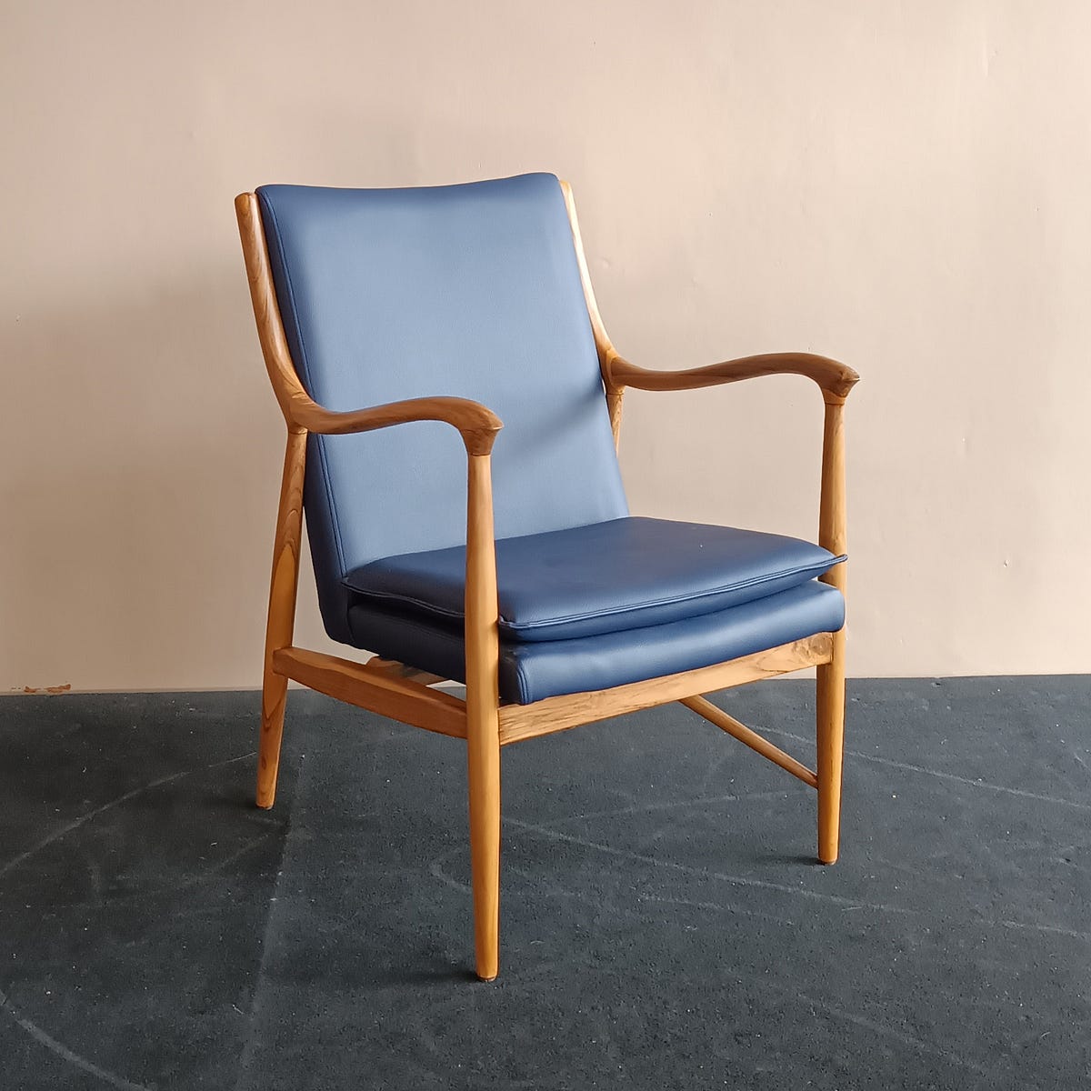 Teak Furniture Supplier — Jonathan Lounge Chair 1 - Rachel Natalie Furniture - Medium