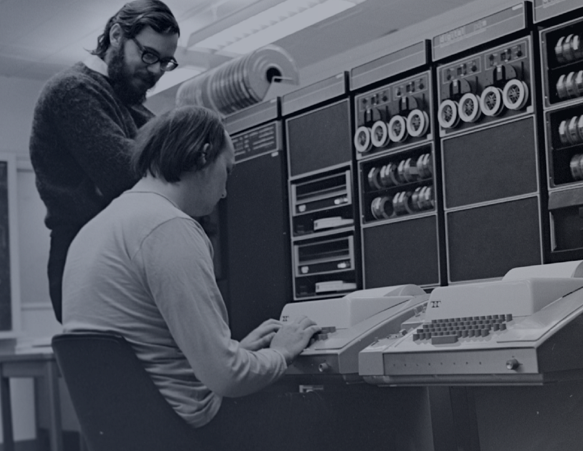 UNIX: A Brief History and Overview | by ChambersM | Medium