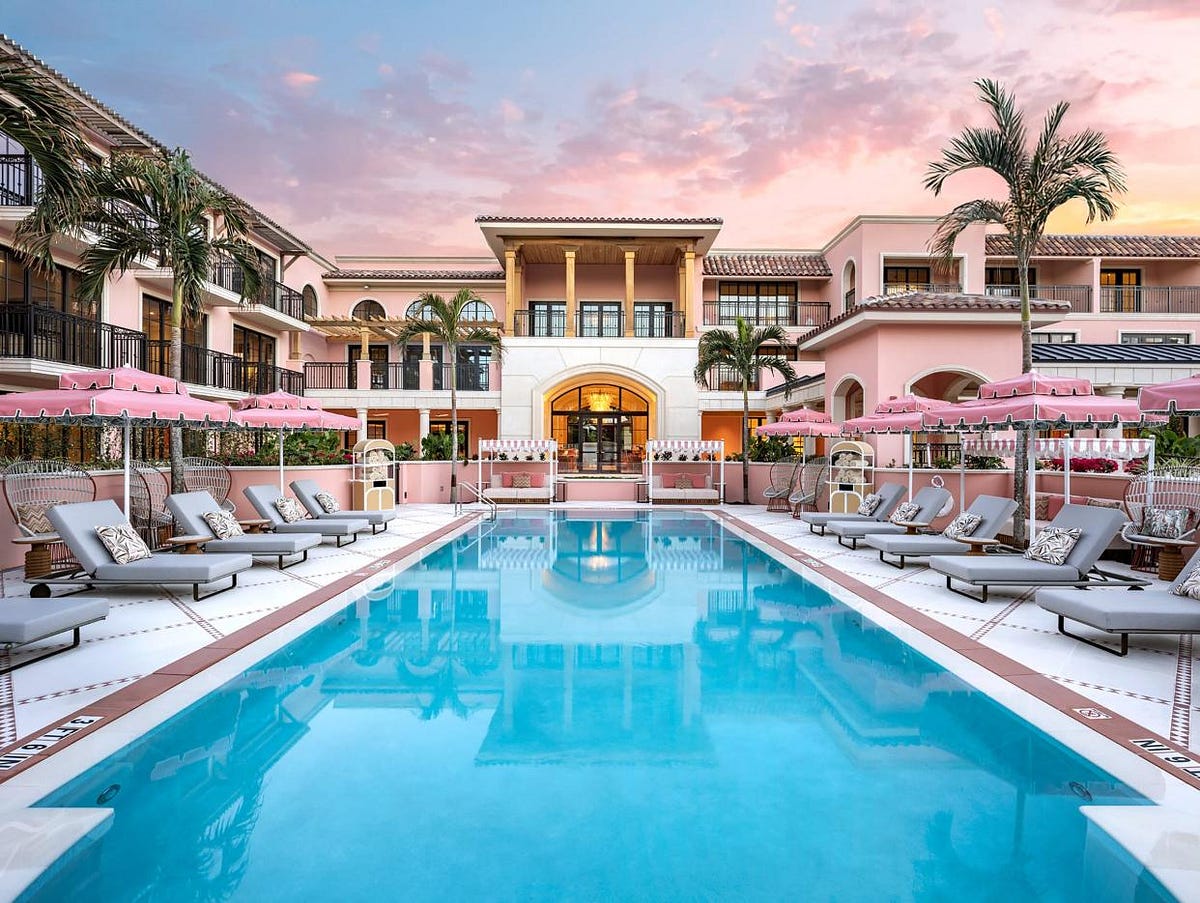 The Palm House Experience: Food, Fun, and Finesse | by Palmhouseresort ...
