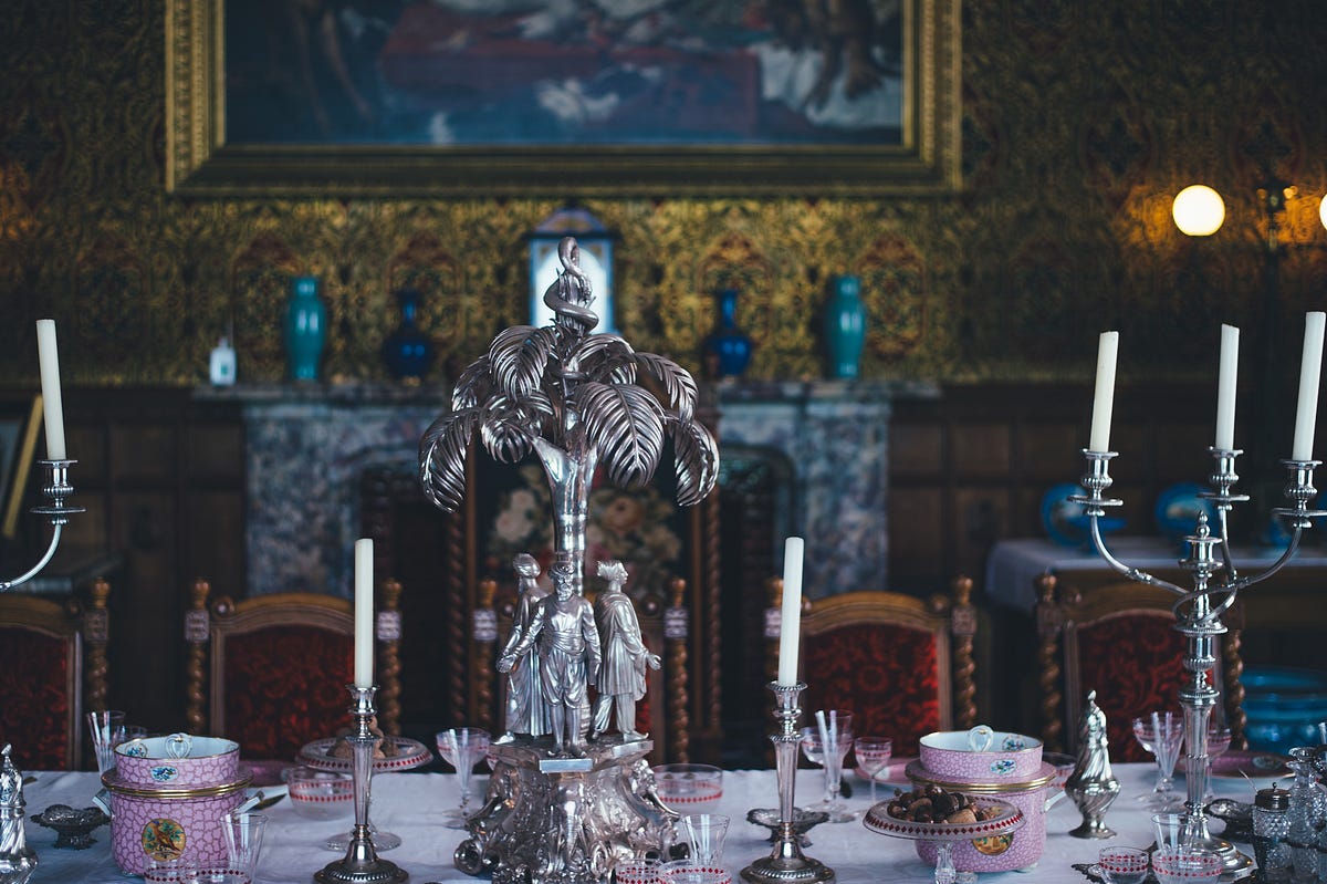 A Debugging Murder Mystery Dinner | by Rachel Bird | HackerNoon.com | Medium