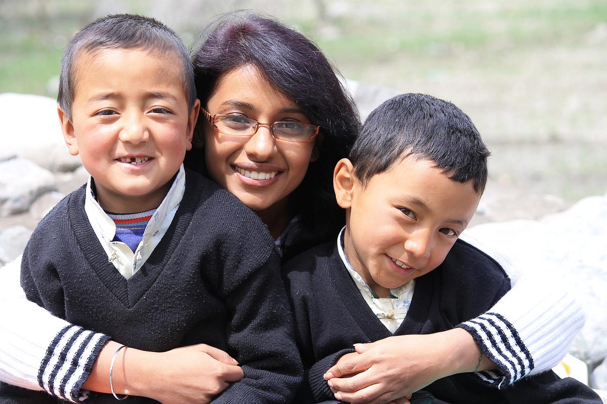 Reimagining Education by building school leadership capacity: Tete-a ...