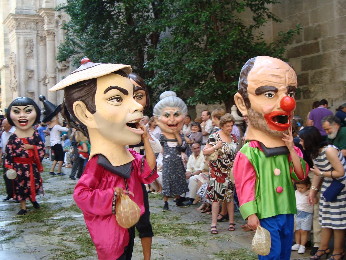 Granada and its most famous party: The Corpus | by Roberto Zapatos de ...
