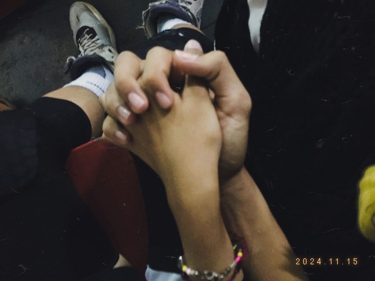I’ll hold your hands until you can finally breathe again | by A 🧣🦫🧤🪧 ...