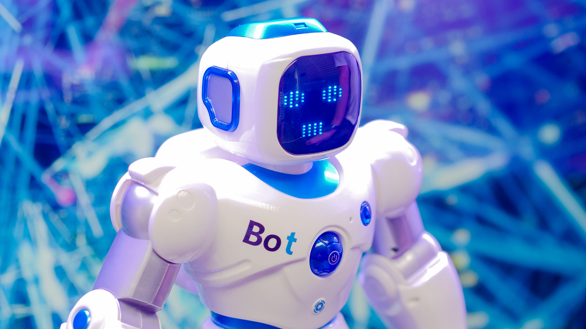 AI-Driven Content Creation :Unleashing Creative Potential | by 8 Miles Solution | Medium