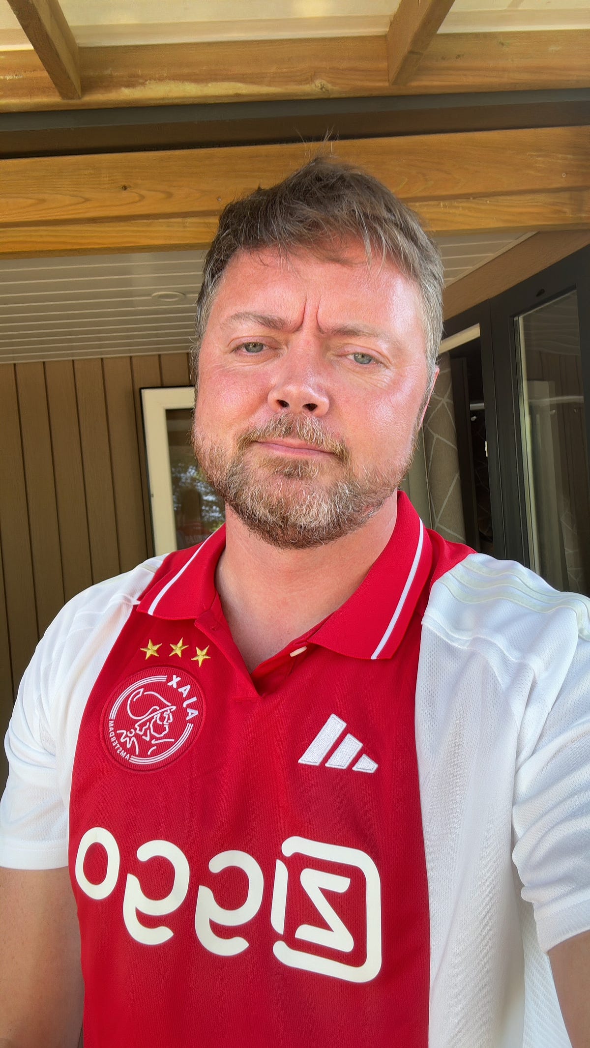 Bechamel Mucho. Ik schreef dit voor de boekenrubriek… | by Albert ...