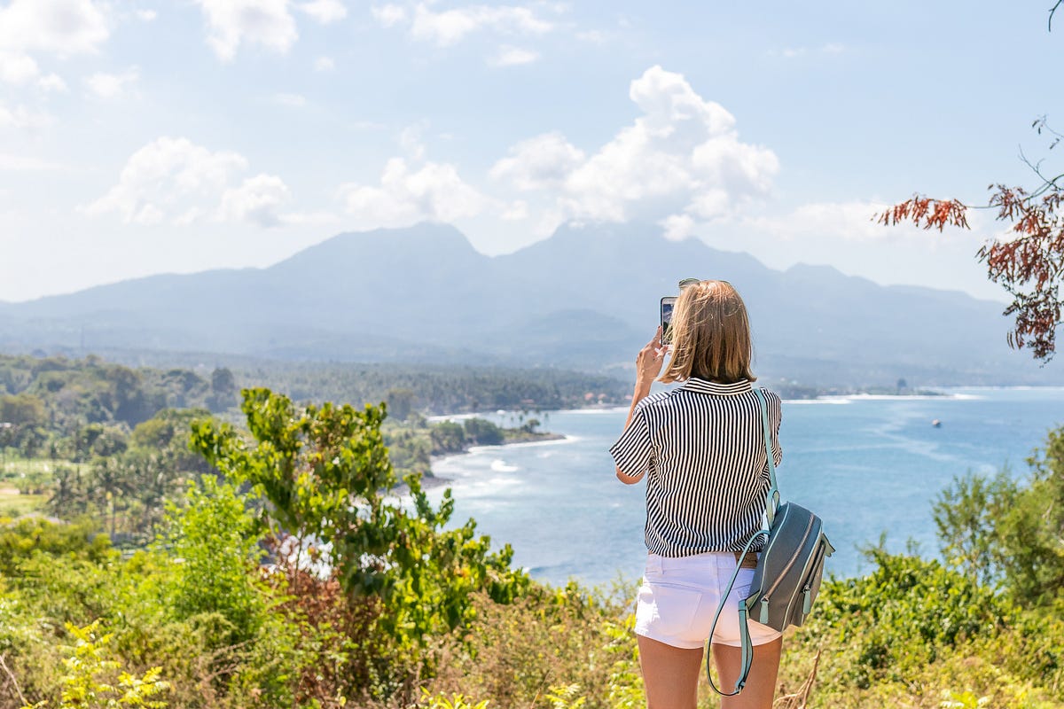 How Minimalists Save Money to Make Their Dreams Come True | by Roz ...