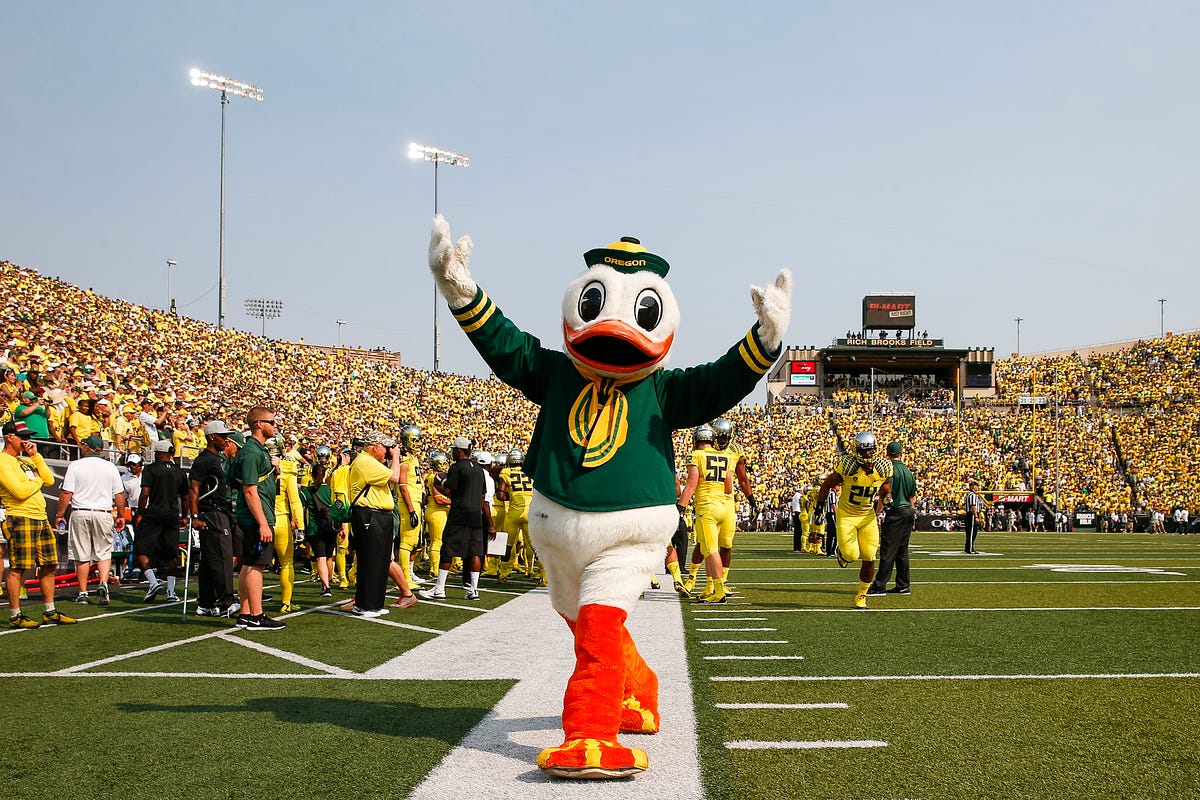 Diving into the Legacy of Oregon Football: Ducks Soaring to New Heights ...