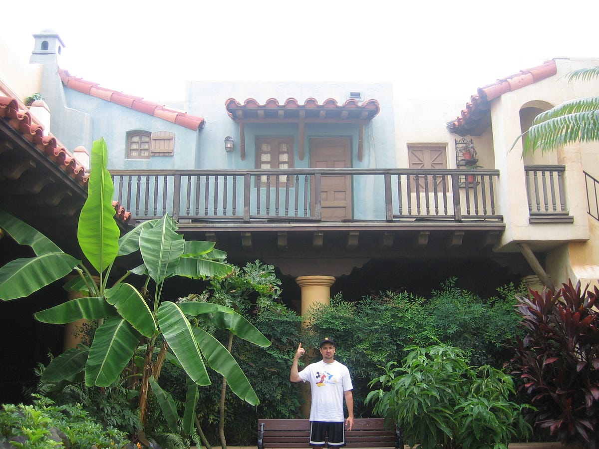 Disney Tip # 83- Forced Perspective Disney Magic | by Ken Hartley | Medium