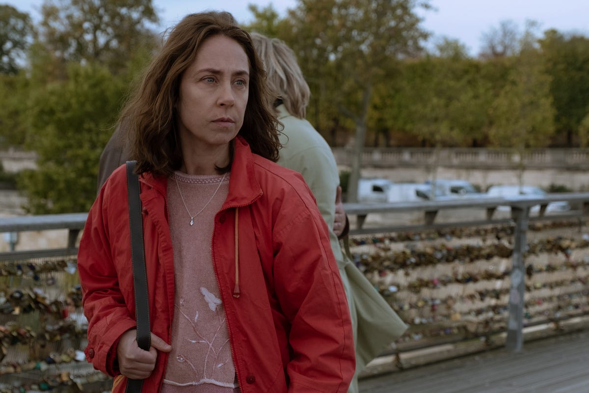 Rose (2022): love and mental illness in Paris | by Letícia Magalhães ...