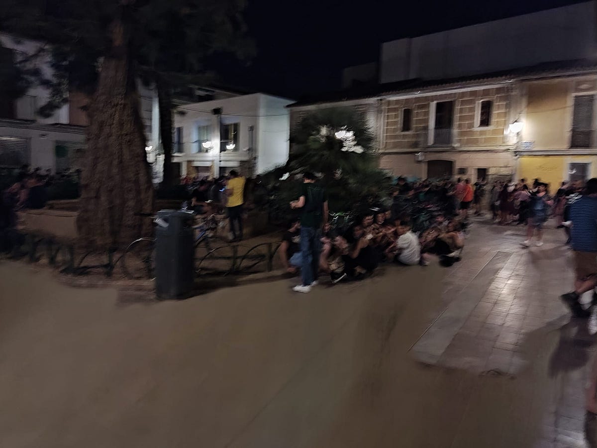 La vida de los flojos. Los jóvenes somos, en general, unos… | by ...