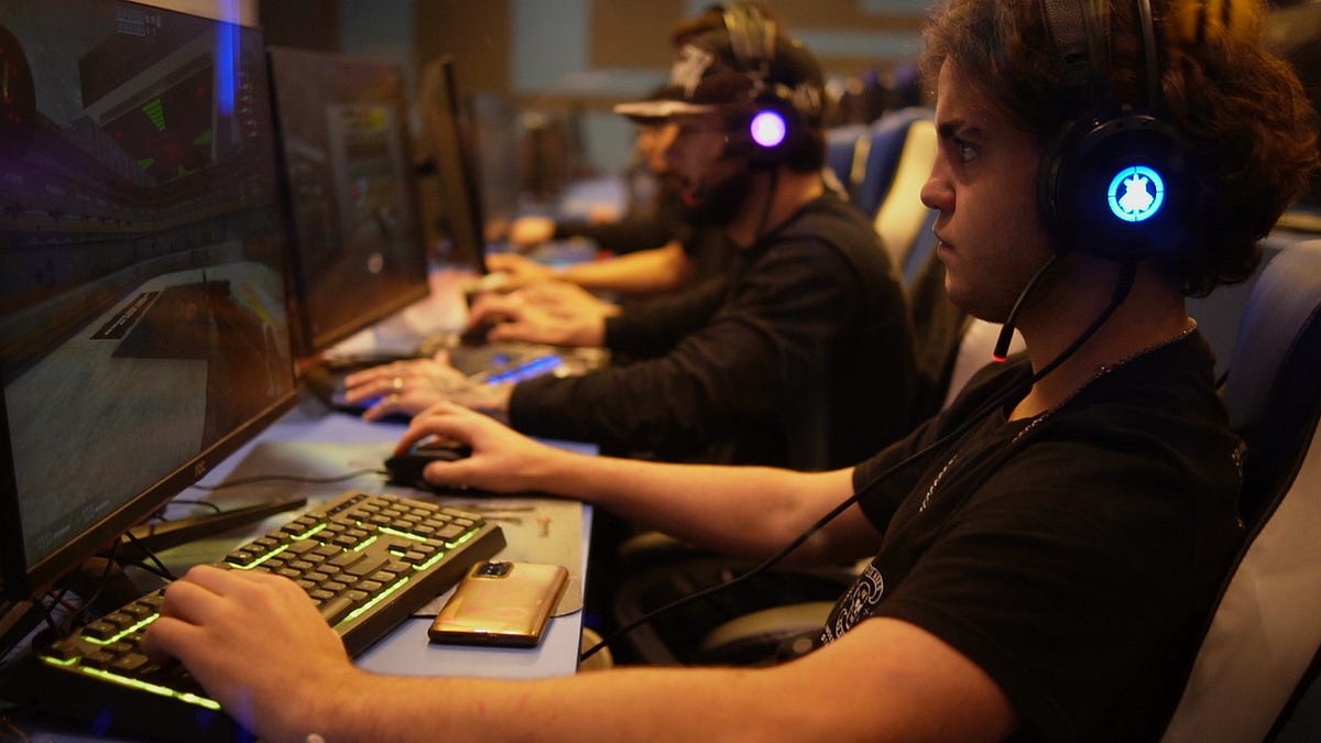 How Galaxies Specialized in Organizing University Electronic Gaming ...