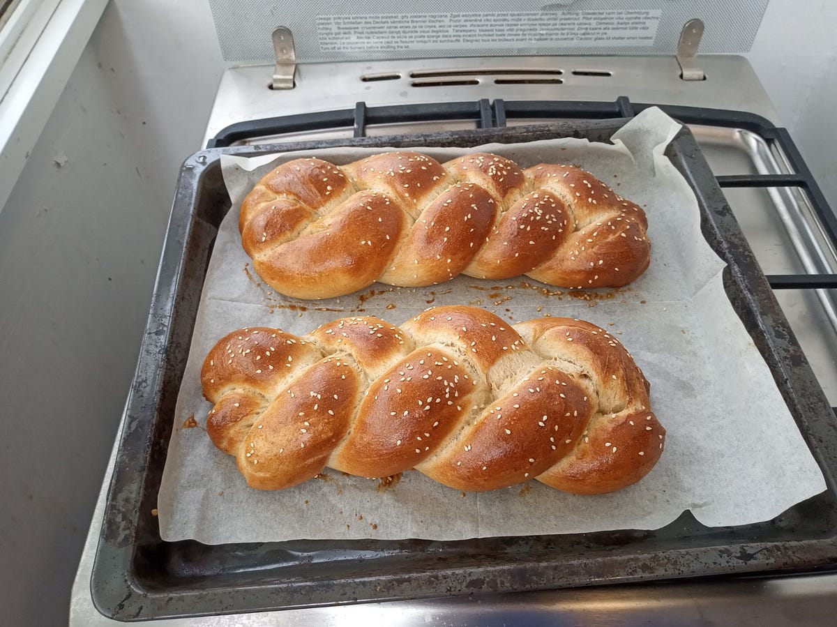 Simple Fluffy Whole Wheat Challa. A healthier version of Shabbat Challa ...