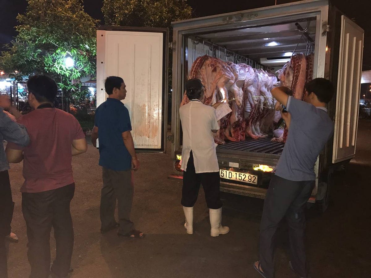 Midnight market tour. On November 22, representatives from… | by TE ...