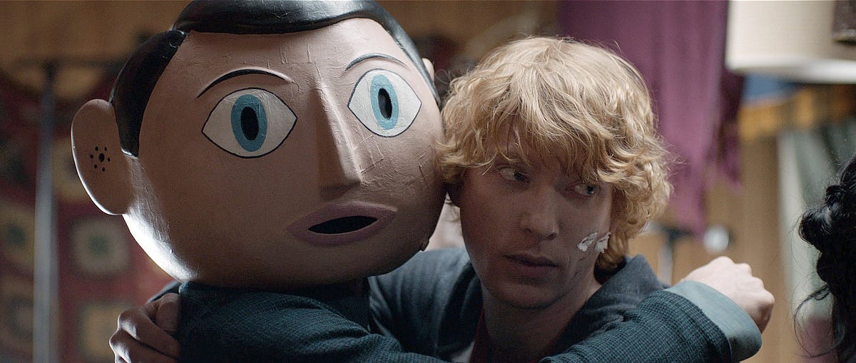 A Review/Revisiting of ‘Frank’. Michael Fassbender singing trippy songs ...