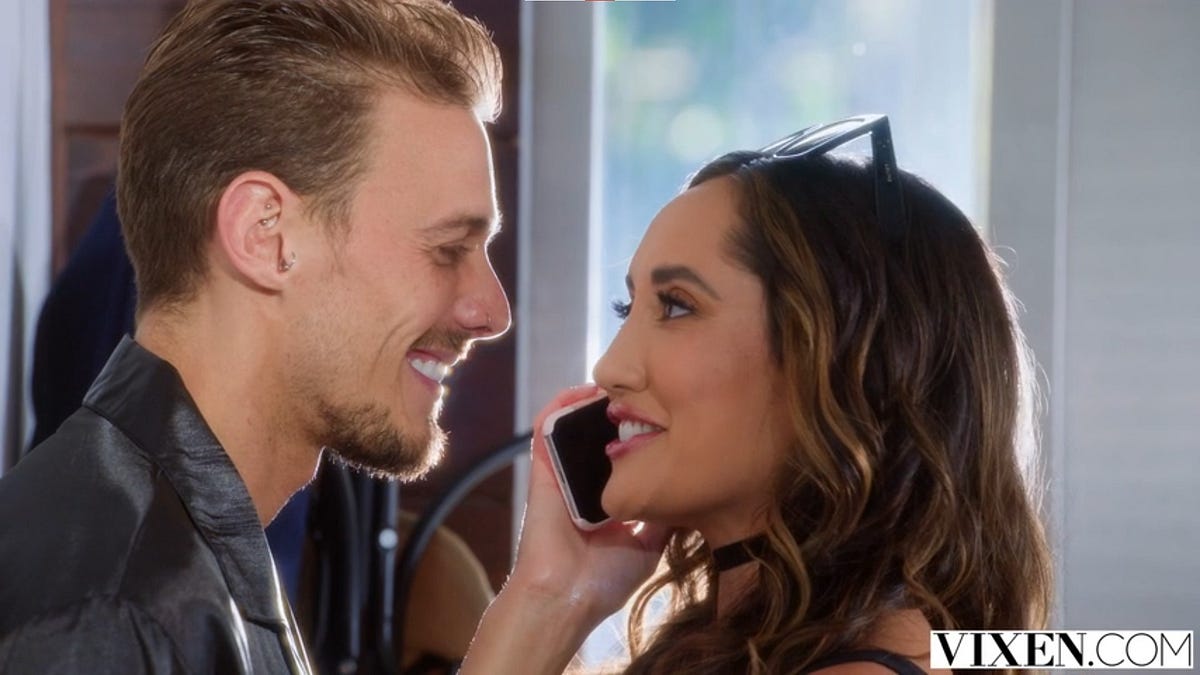 Insatiable Wife Chloe Gets Ultimate Anniversary T Chloe Amour
