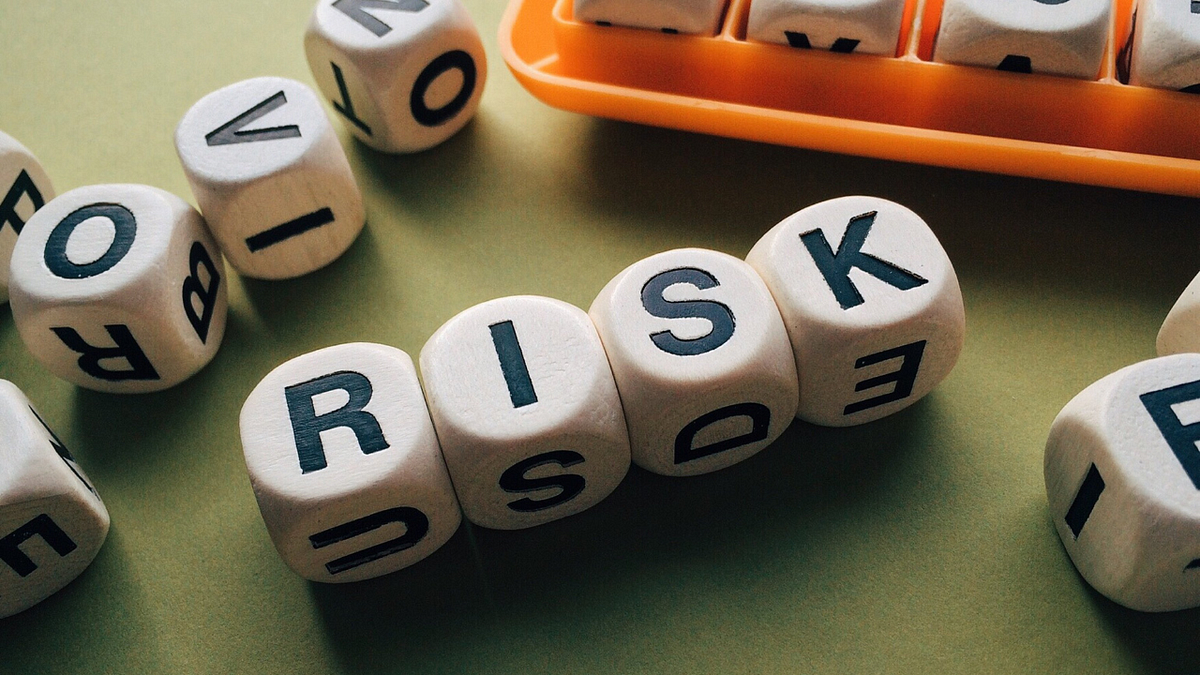 How Accepting Risk Like A Poker Player Can Help You Be More Decisive, Have More Confidence, And ...