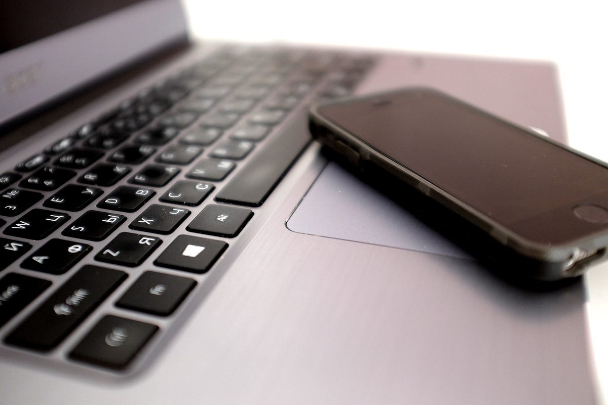 The Story behind Siri, Apple’s voice assistant | by 2 Minutes Post | 2 ...