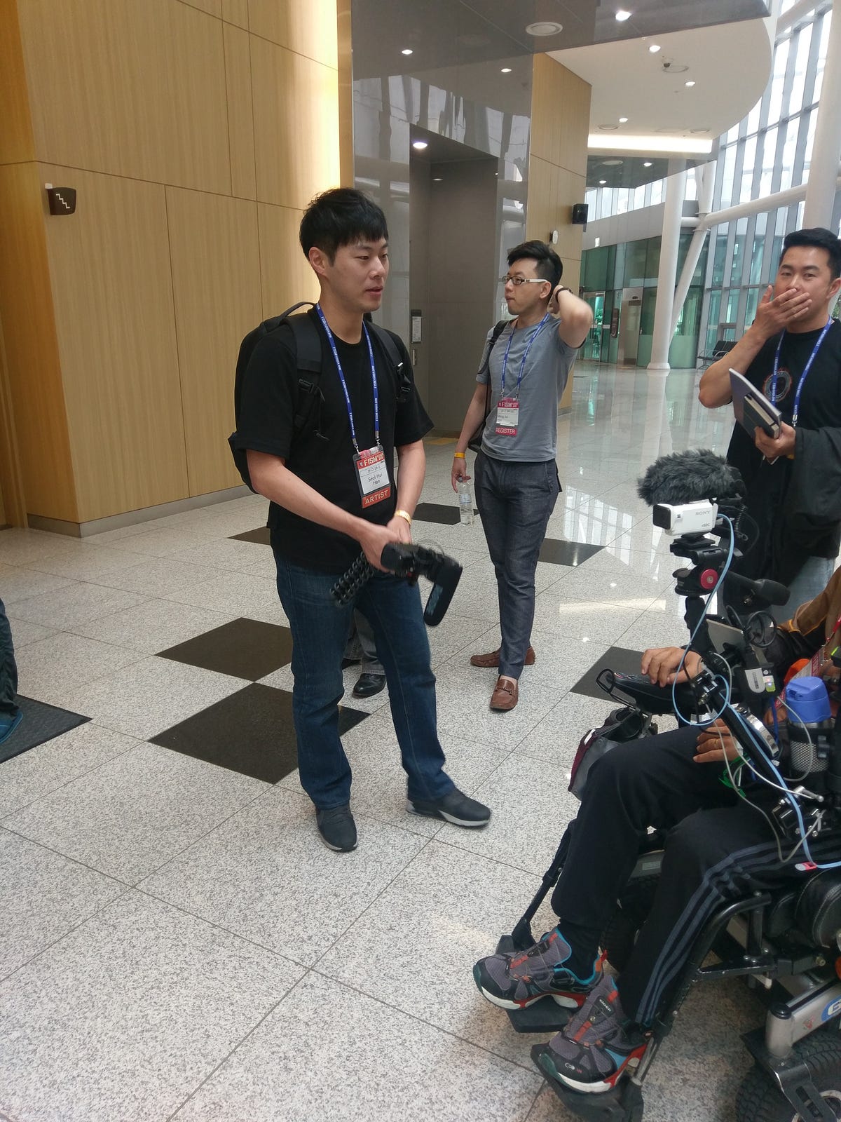 2018 FISM in Busan Day2. 昨天大概只睡六小時，早上起床有一種還是昨天的感覺，但今天一開始就是舞台比賽的重頭… | by LQ7 | lqseven | Medium