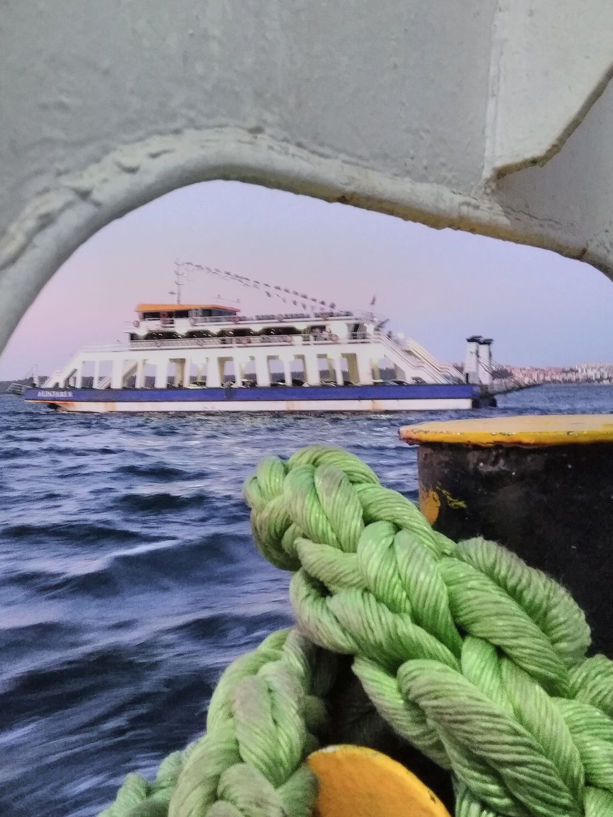 YOL-da OL-mak. Yolda olmaya aşığım ben sonunu merak… | by Derin_Denizden | Medium