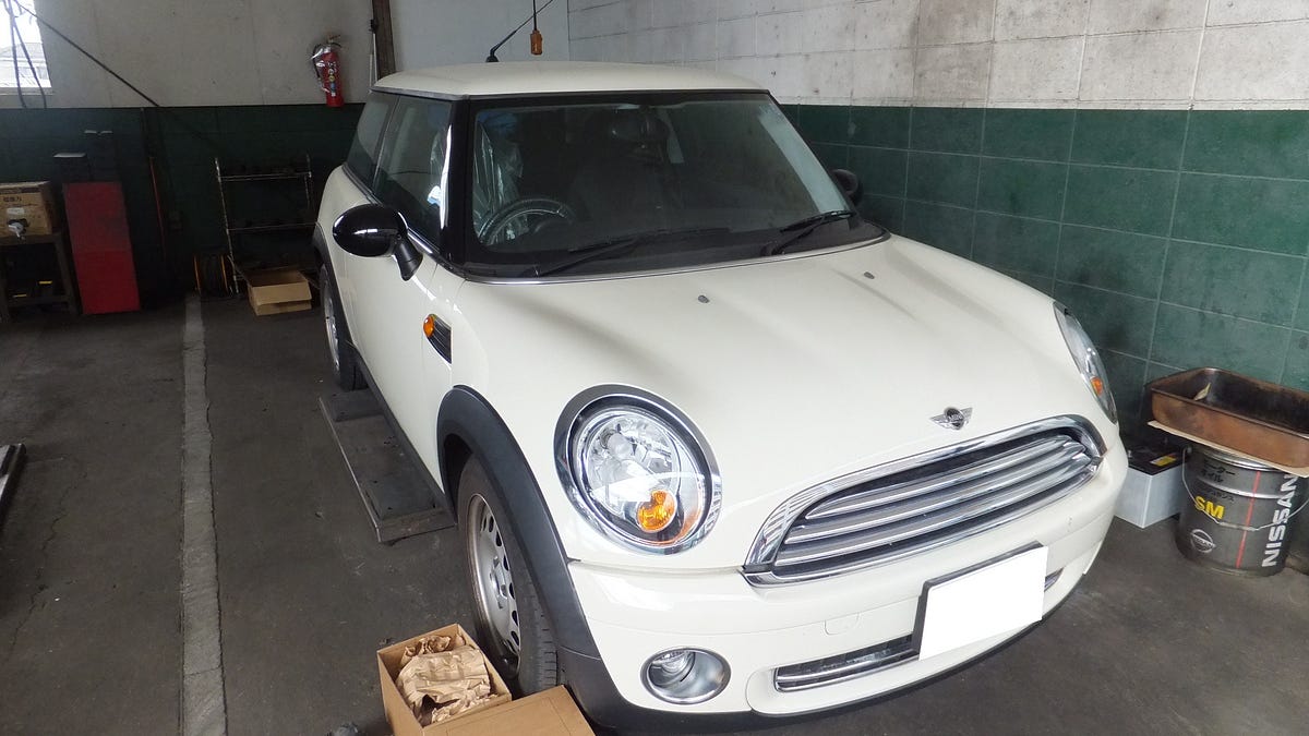 BMW Mini has water leakage.. automotive repair shop ACT JAPAN since ...