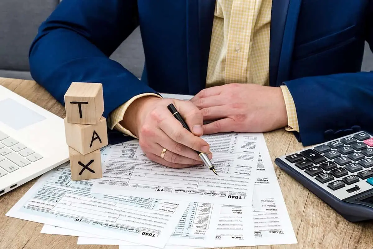 How to Choose the Right Tax Professional? - Adelita William - Medium