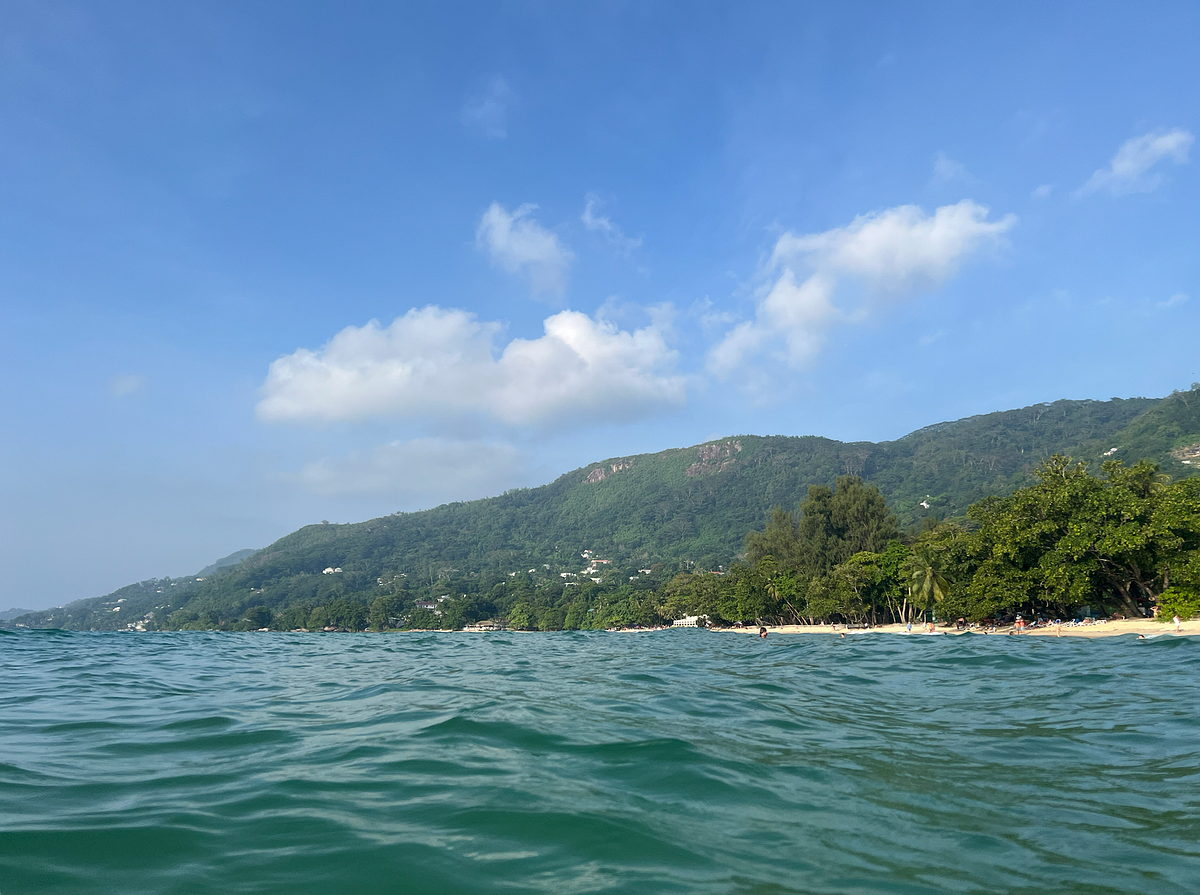 From Snow to Sun : My Journey to the Seychelles | by Lauren Holmes ...
