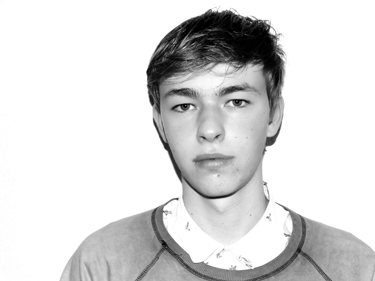 “Ik wil gewoon gelukkig zijn”. David Visser is 20 jaar. Hij woont bij ...