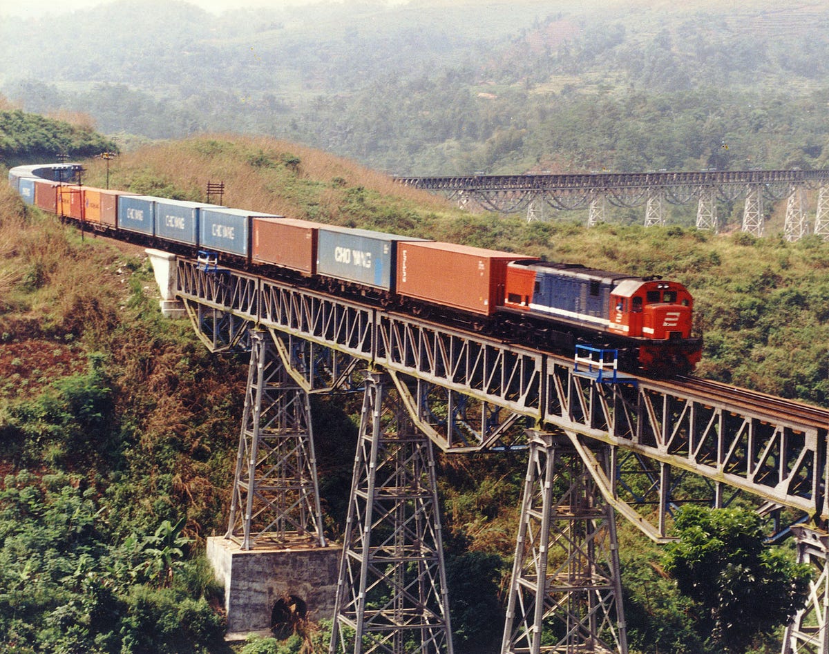 Train Cargo Theft Jumped 40% Last Year: Why Containers Are Criminals ...