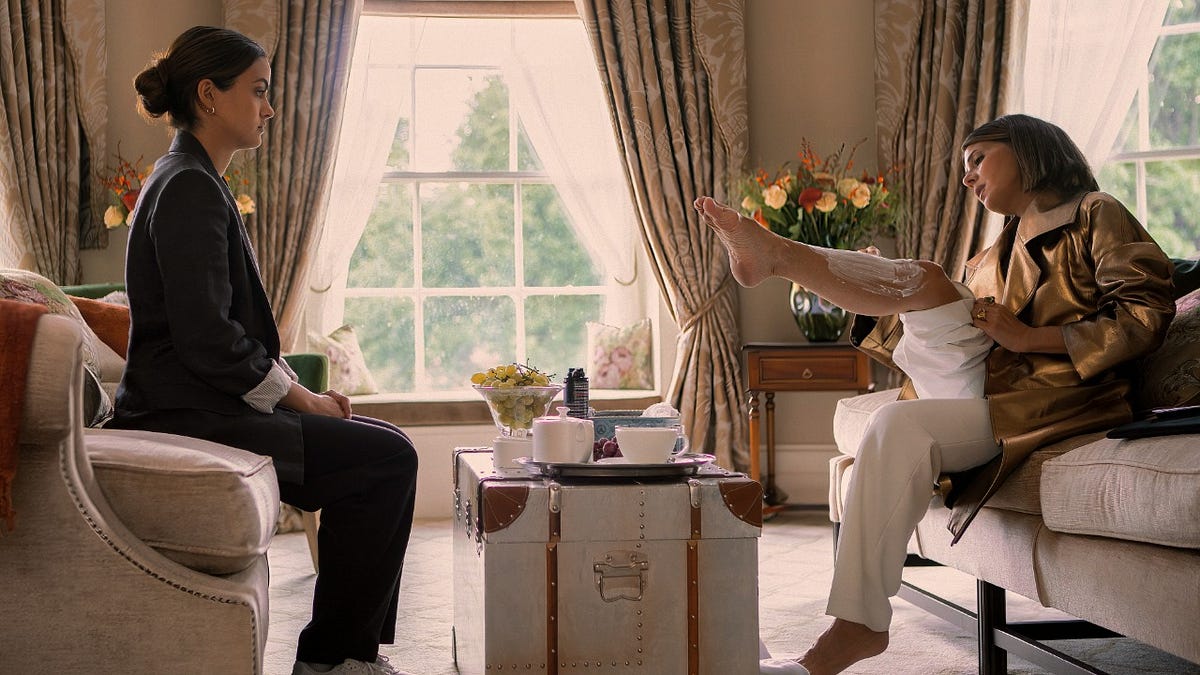 Film Review: ‘Upgraded’. The Devil Wears Prada meets The Other… | by Liselotte goes to Hollywood ...