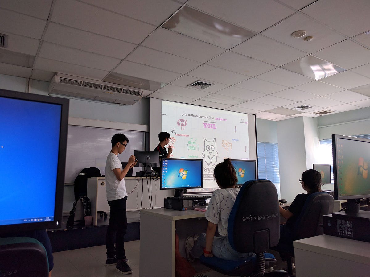 ไอทีลาดกระบัง First Day. หลังจากจบคอร์ส PreProgramming ’59… | by Nathan | Nathan's Blog | Medium