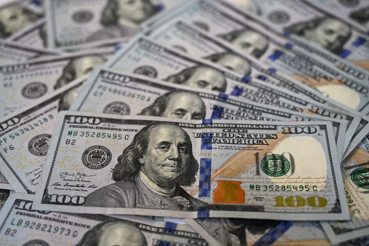 Billionaire’s Top 5 Money-Making Habits Revealed! | by Meeraweii | Medium