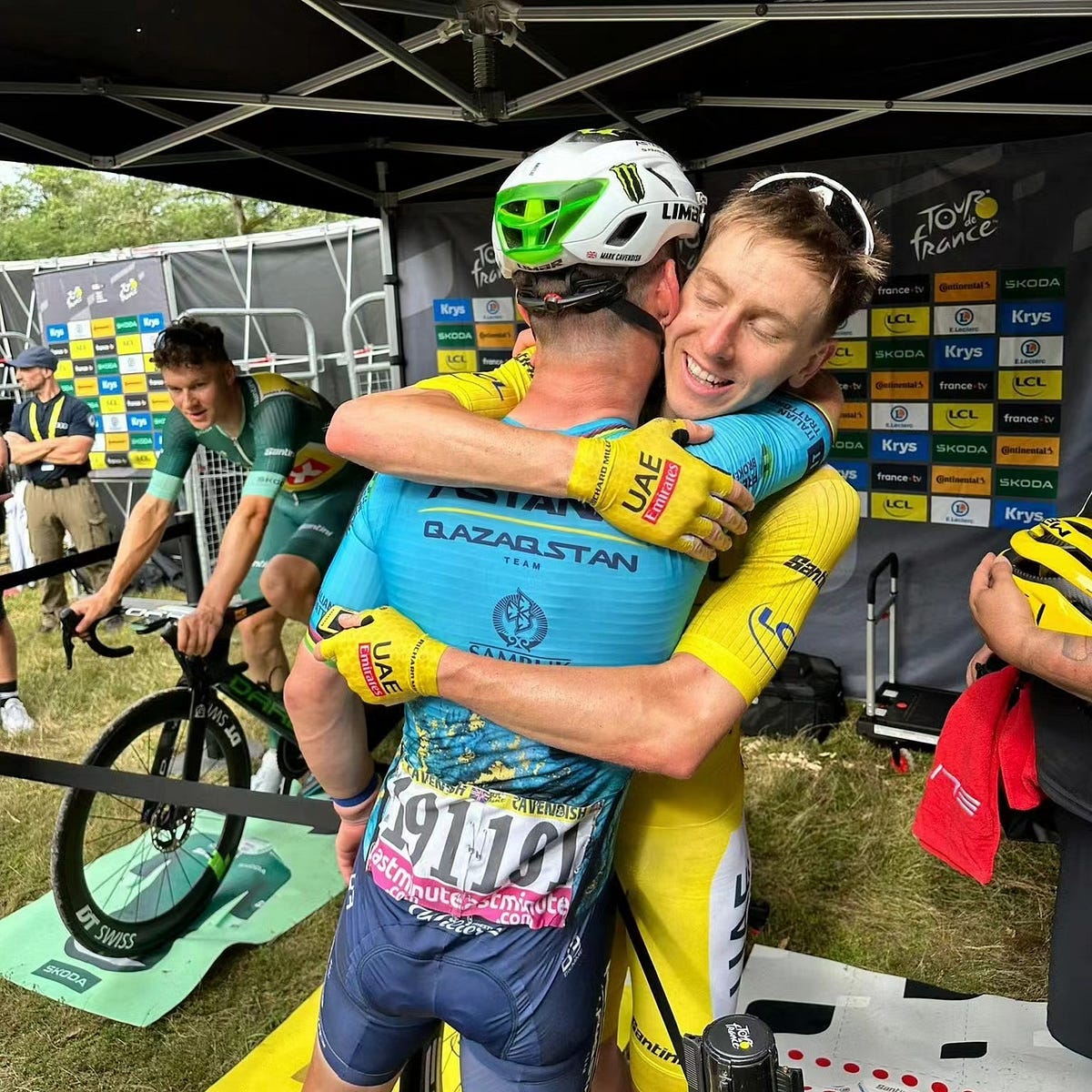 Il 39enne Cavendish crea il suo miracolo del Tour de France | by Completociclismo | Jul, 2024 ...