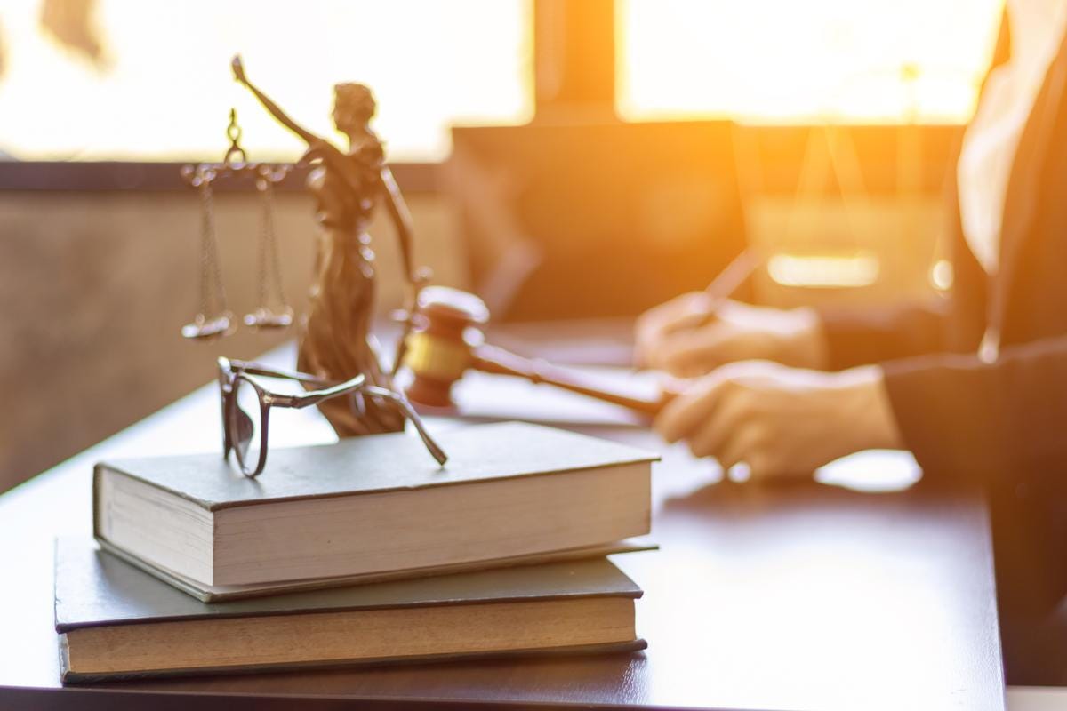 Navigating Legal Matters in Bloomington and Peoria | by Murphy Dunn ...