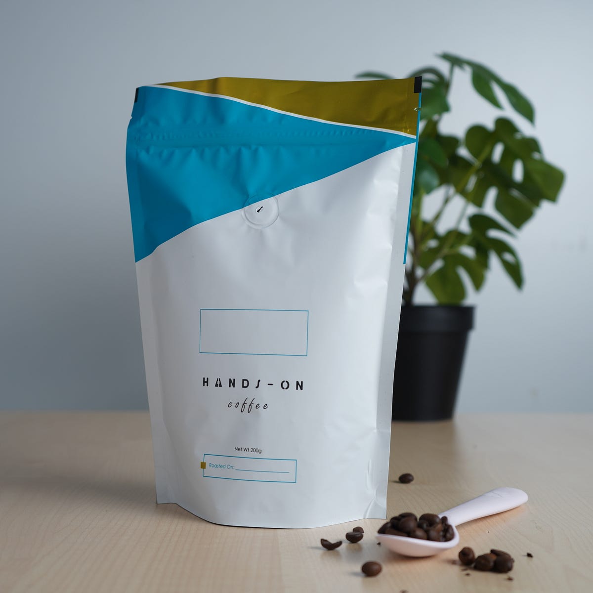 custom printed coffee bags with valve does a fantastic job of ...