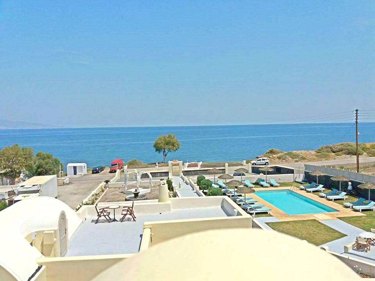 Santorini — En Plo Boutique Suites | by En Plo Boutique Suites | Medium