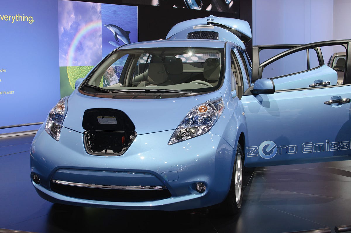 100% Electric Cars, The Pros and Cons | by Jason Levitt | Medium