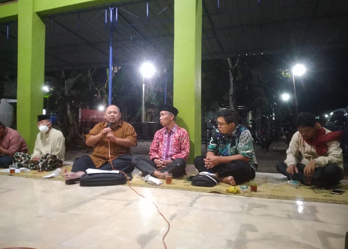 Dosen UAD Berikan Penyuluhan Sampah di Desa Panjangrejo, Bantul | by ...
