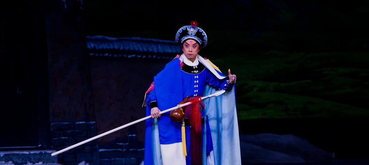 The Traditional Artistic Gems — Peking Opera | by Dan de lion | Medium